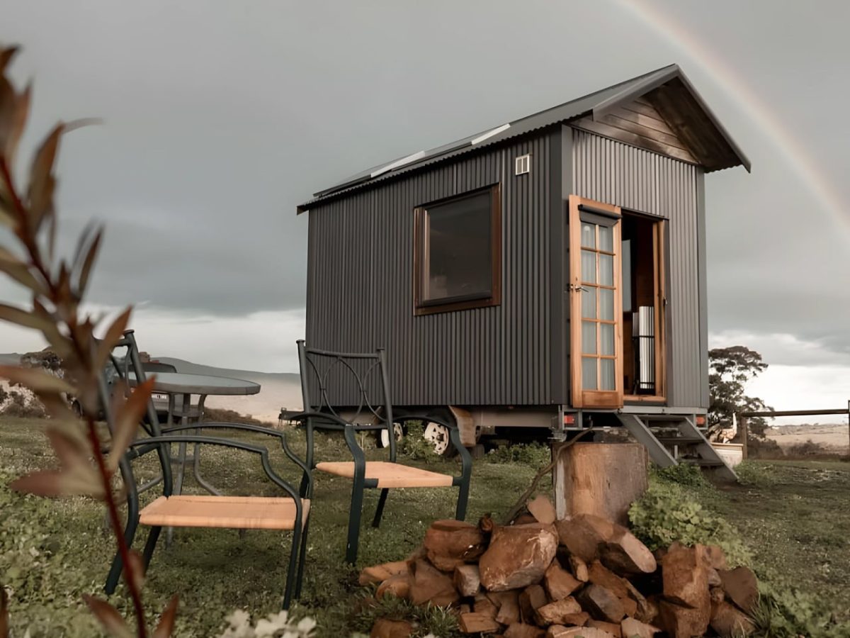 Découvrez cette Tiny House Australienne Off-Grid qui Réinvente le ...